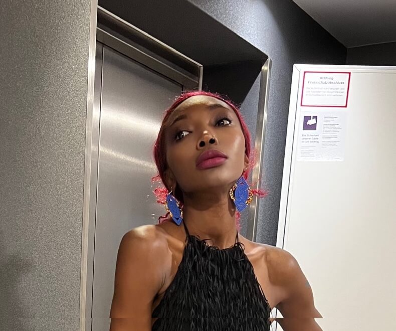 Hotel – Shaleen Triza